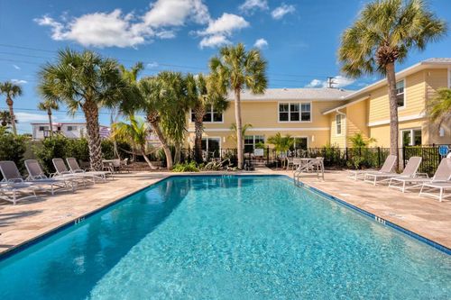 Venice Beach, FL Resorts at the Best Price | cozycozy