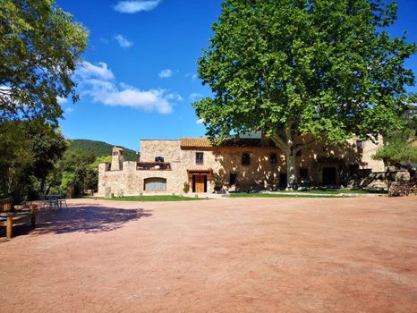 ALL La Selva del Camp hotels - Cheap Hotel Deals on cozycozy