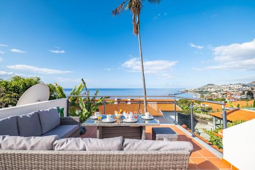 Funchal Holiday homes and Villas | cozycozy