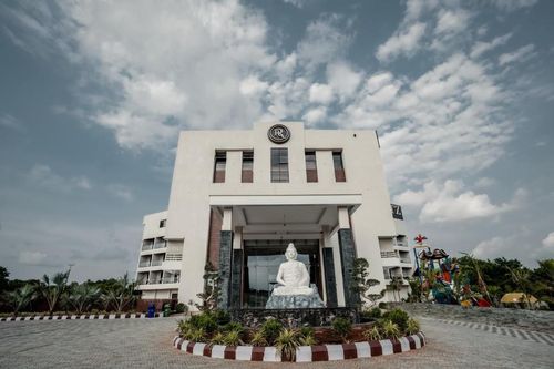 Hubli Resorts at the Best Price | cozycozy