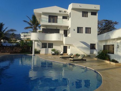 White House Mansion - Dominican Republic