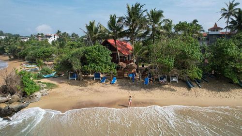 Todos los Hoteles de Mirissa al Mejor Precio | cozycozy