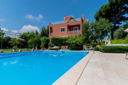 Bari Villas and Beach house | Best Price on cozycozy