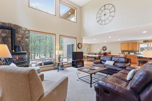 Sunriver Villas & Beach house | Best Price on Cozycozy