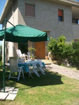 Pescara Villas and Beach house | Best Price on cozycozy