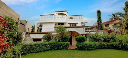 Surat Villas and Beach house | Best Price on cozycozy