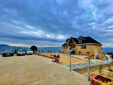 77 Resorts em Solan | cozycozy